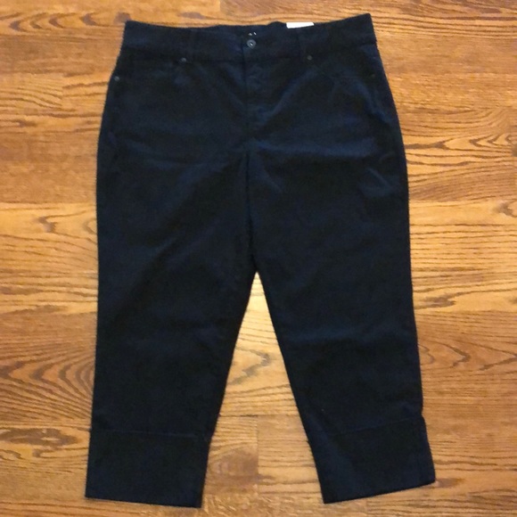 Style & Co. | Pants & Jumpsuits | Nwt Style Co Capris | Poshmark